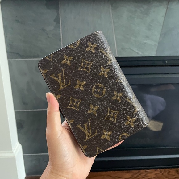 Louis Vuitton | Bags | Louis Vuitton Papier Wallet W Extra Card Holder ...